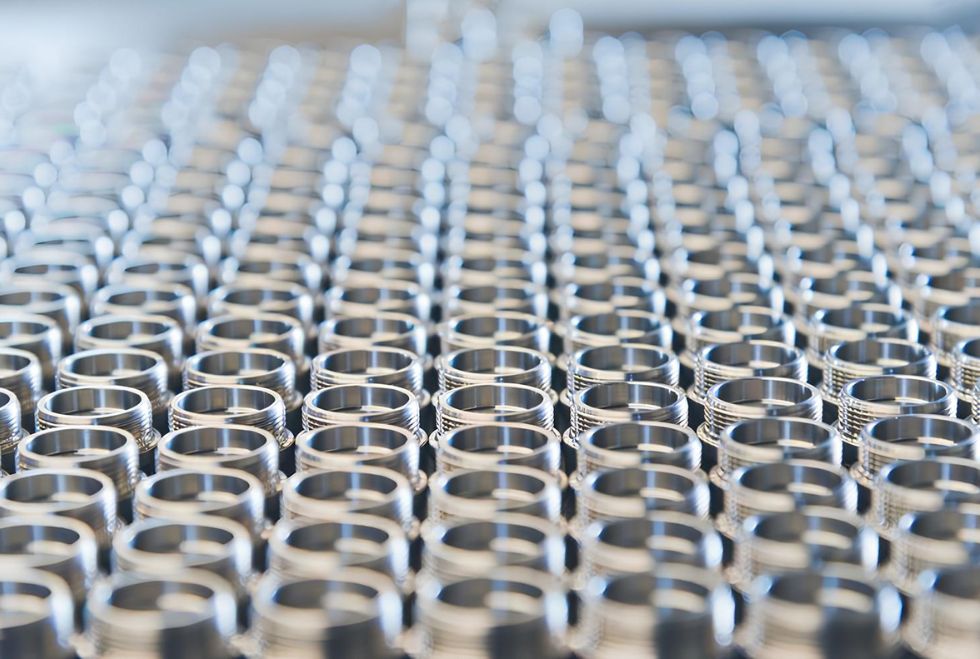 How to clean treated metals? The complete guide